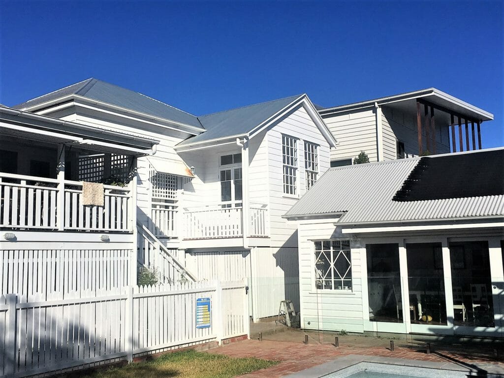 Queenslander Home Extension | Linear Constructions